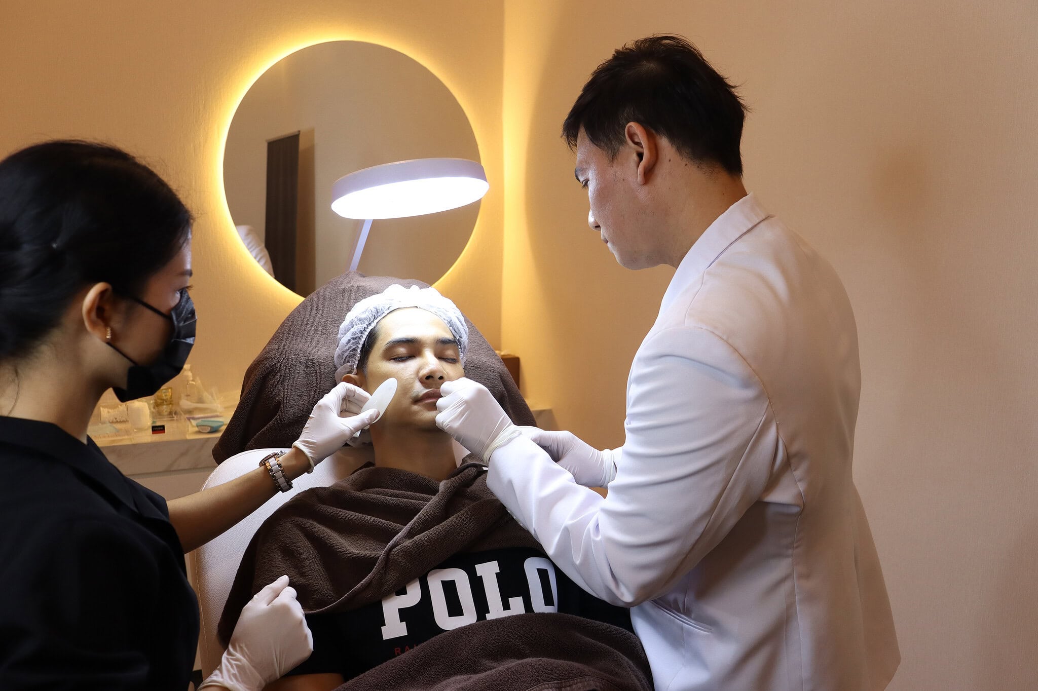 บริการฉีดปรับรูปหน้า เผยความสวยในทุกองศา | Privato Clinic